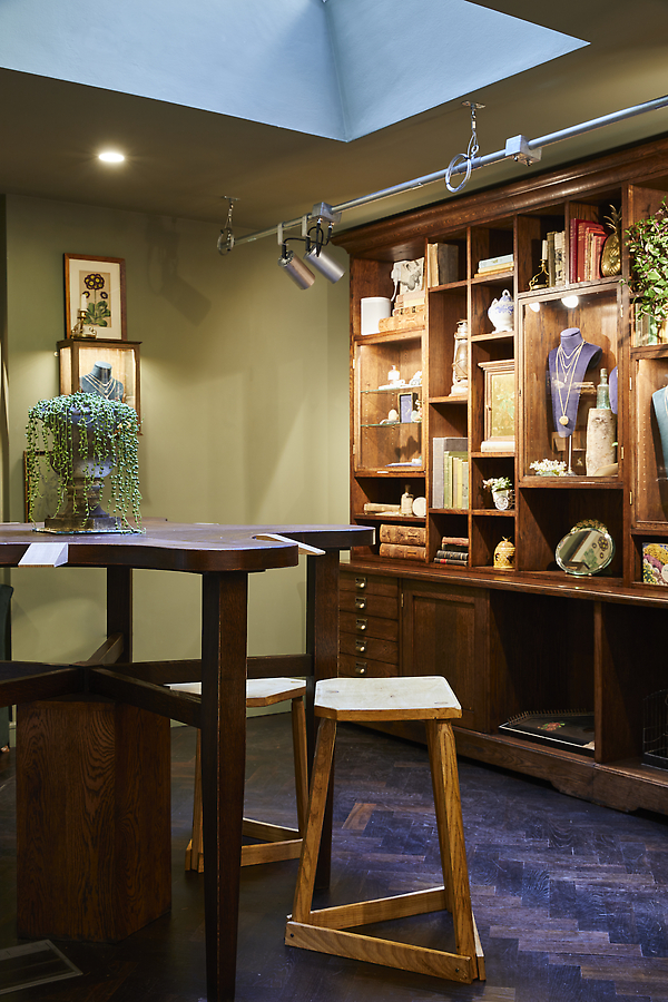 Chris Snook . Commercial